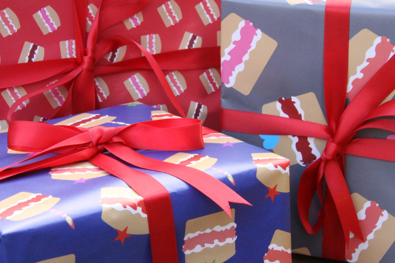 Added Extras | Personalise Your Cakes | SPONGE