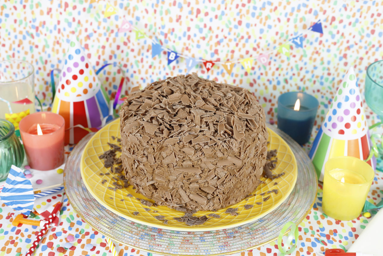 Chocolate Pinata Cake | Celebration Cakes | Sponge